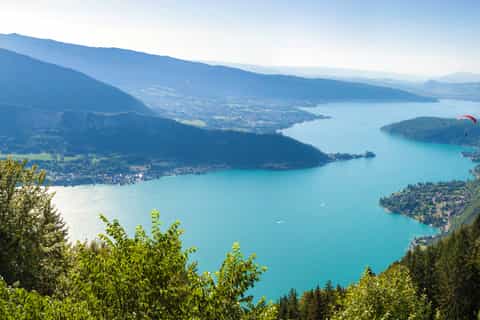 Lago de Annecy, Ródano-Alpes - Reserva de entradas y tours | GetYourGu