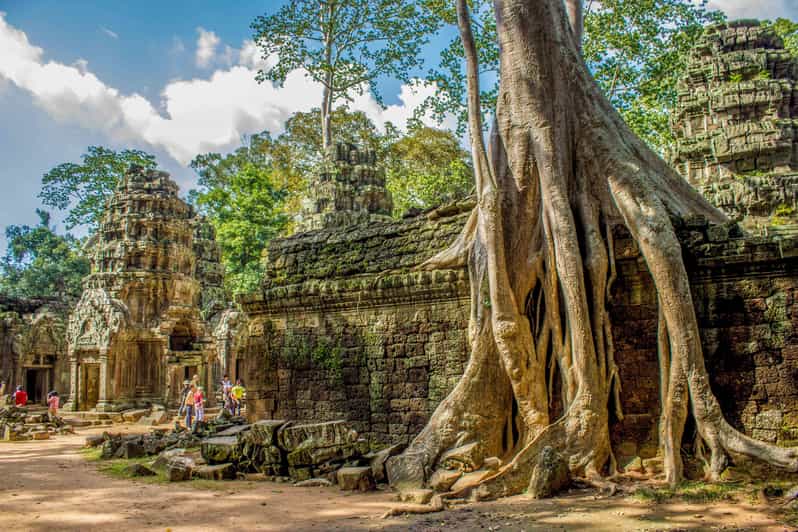 Angkor Wat: Highlights and Sunrise Guided Tour | GetYourGuide