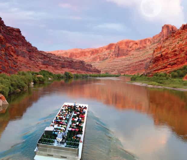 Moab: Colorado River Dinner Cruise with Music and Light Show | GetYourGuide