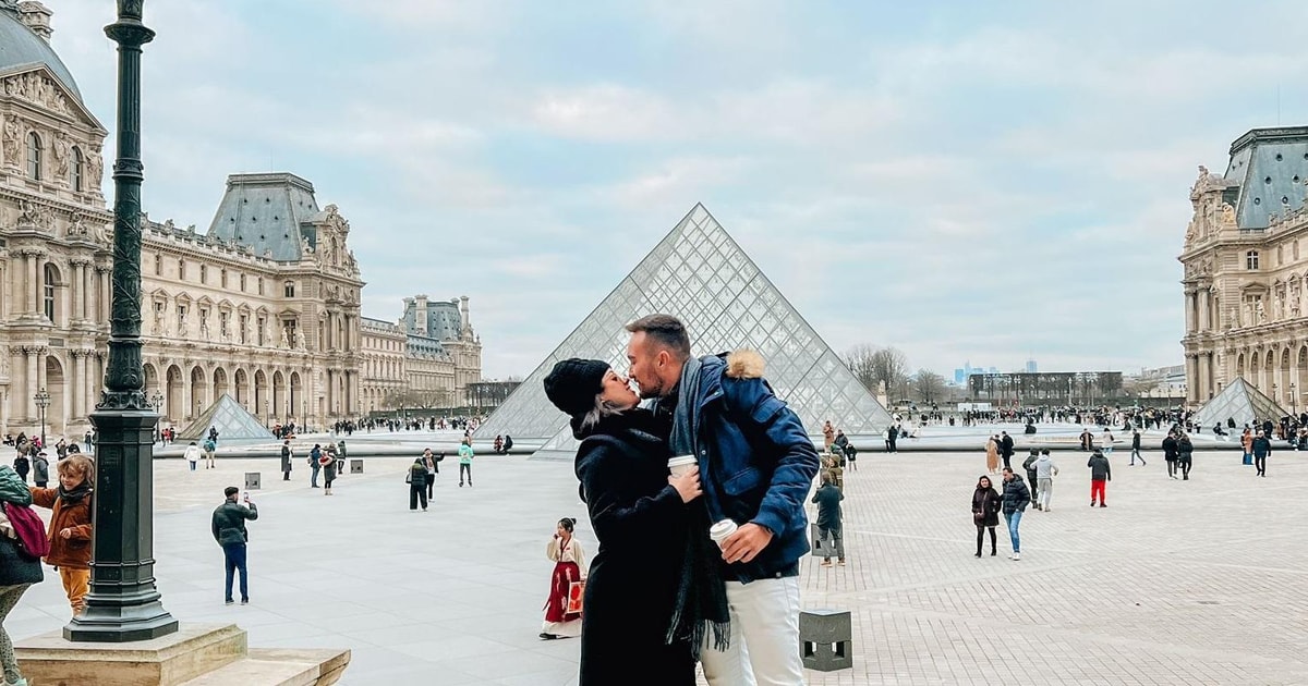 Paris: Louvre Mona Lisa with Guide - Full-Day Access Ticket | GetYourGuide