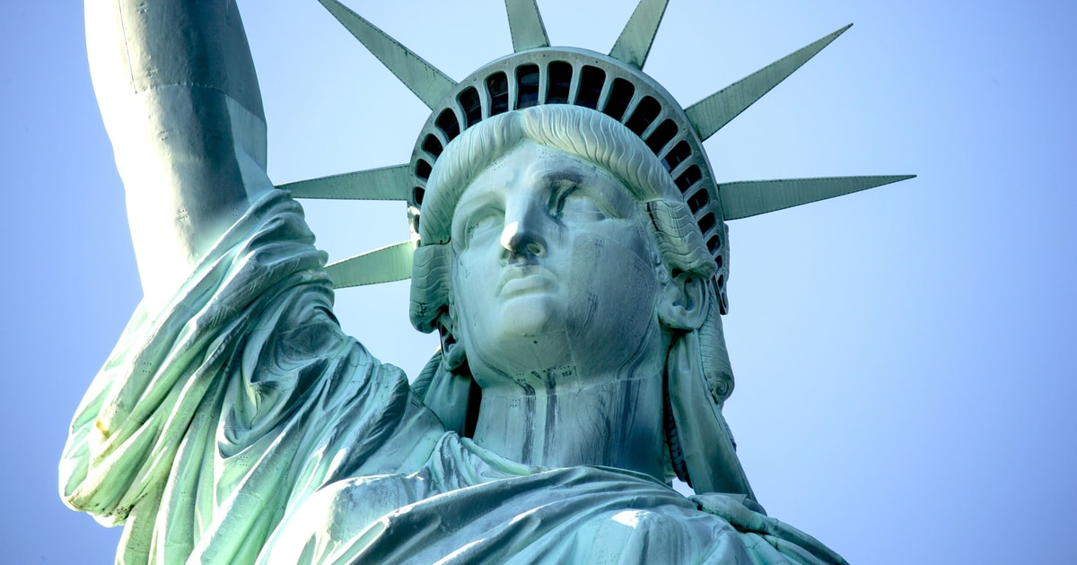 Statua della Libertà ed Ellis Island - Tour guidato 8 persone max ...