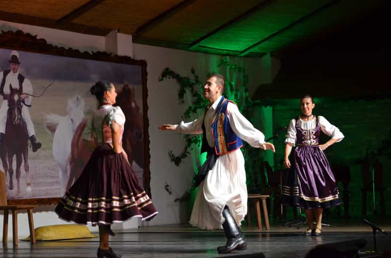 Budapest by Night with 3-Course Dinner and Folklore Show | GetYourGuide