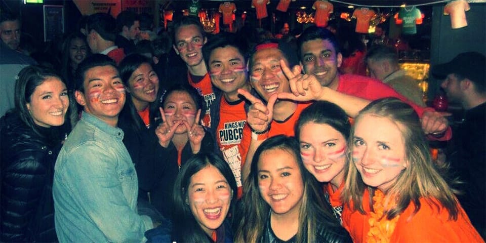 Kings Night Ultimate Party Pub Crawl | GetYourGuide