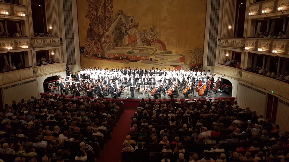 Concierto de la Orquesta del Hofburg de Viena en la Ópera Estatal de ...