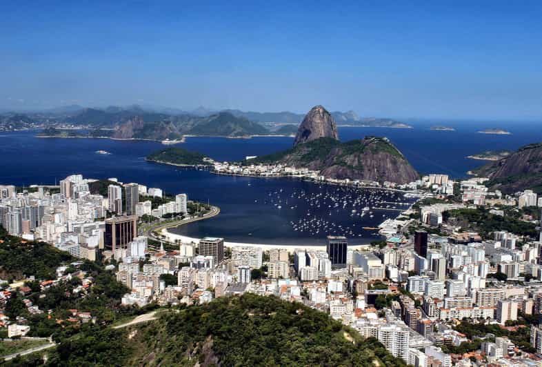 Rio vanuit de zee: Guanabara Bay Cruise met optionele lunch | GetYourGuide