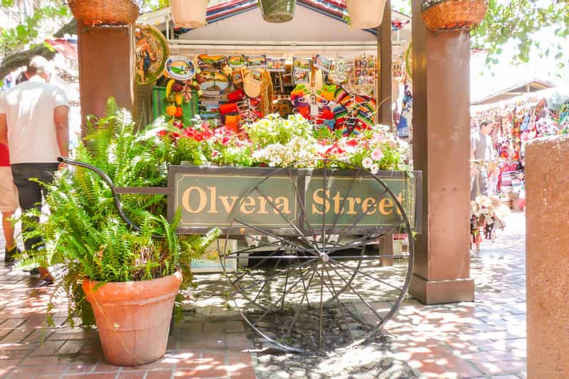 Los Angeles: Small Group Sightseeing Tour with Hotel Pickup | GetYourGuide