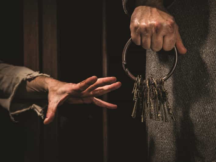 Hamburg: Hamburg Dungeon Admission Ticket | GetYourGuide