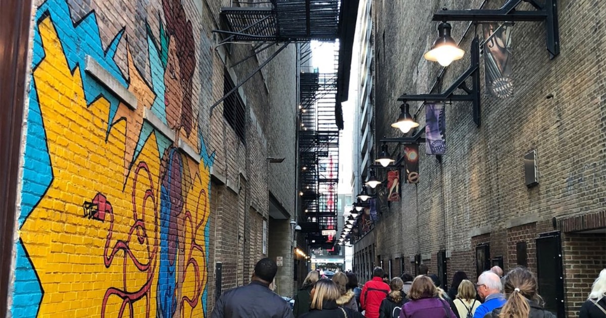 Chicago: Gangsters and Ghosts 2-Hour Walking Tour | GetYourGuide
