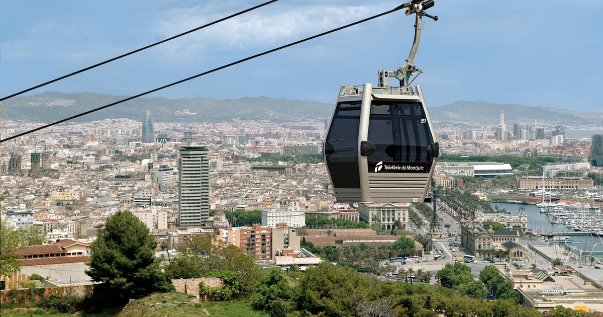 Barcelona Tour: Montjuic Cable Car & Gothic walking Tour | GetYourGuide