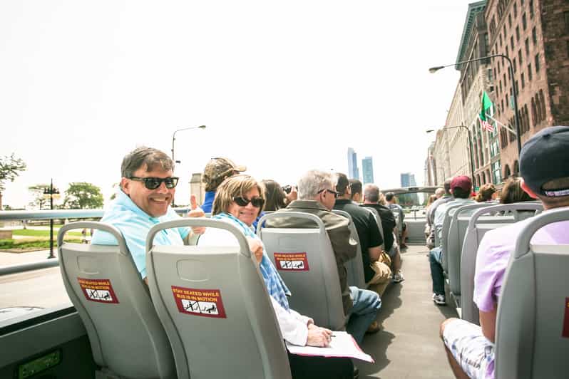 Chicago: Big Bus Hop-on Hop-off Sightseeing Tour | GetYourGuide