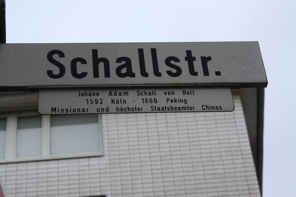 Cologne: Guided Tour of Lindenthal | GetYourGuide