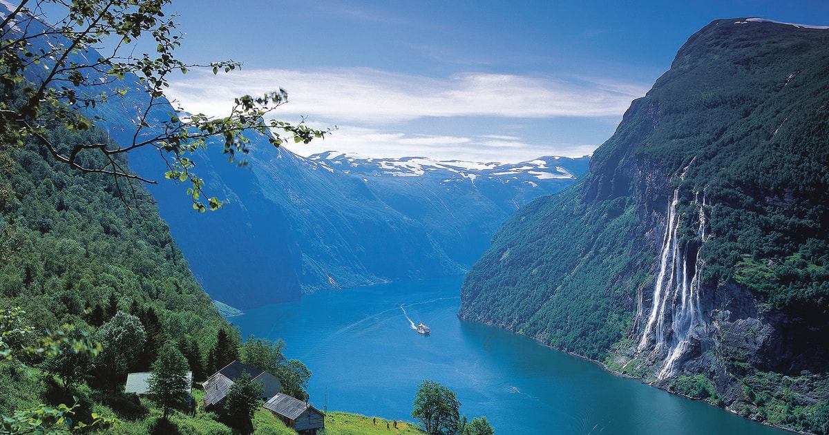 Ålesund: Geirangerfjord Cruise and Gondola Ride Tour | GetYourGuide