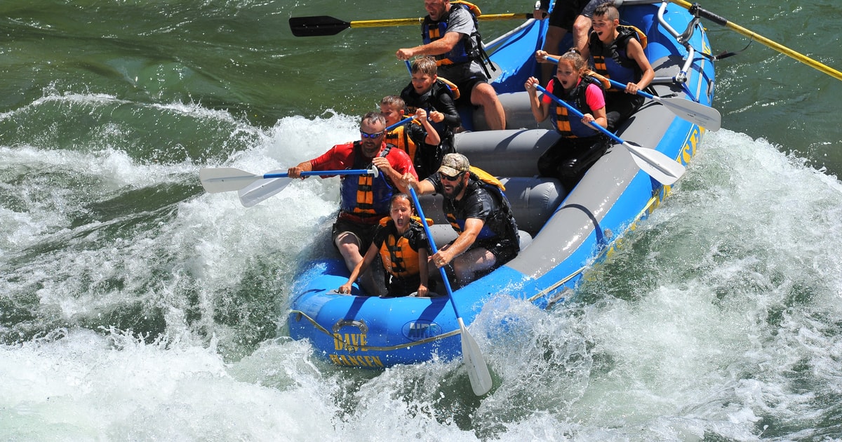 Jackson: 4 ore di rafting in piccola barca sul fiume Snake | GetYourGuide