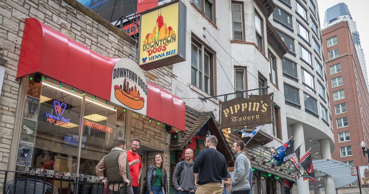 Chicago: Food, History and Architecture Tour with Tastings | GetYourGuide