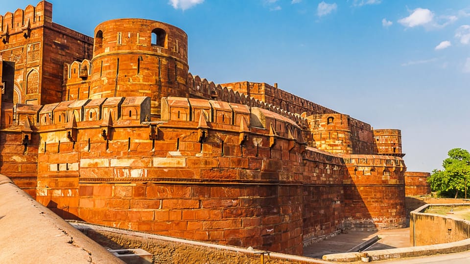 Desde Delhi: Agra, Mathura y Vrindavan Excursión Privada de 2 Días ... Desde Delhi: Agra, Mathura y Vrindavan Excursión Privada de 2 Días ...