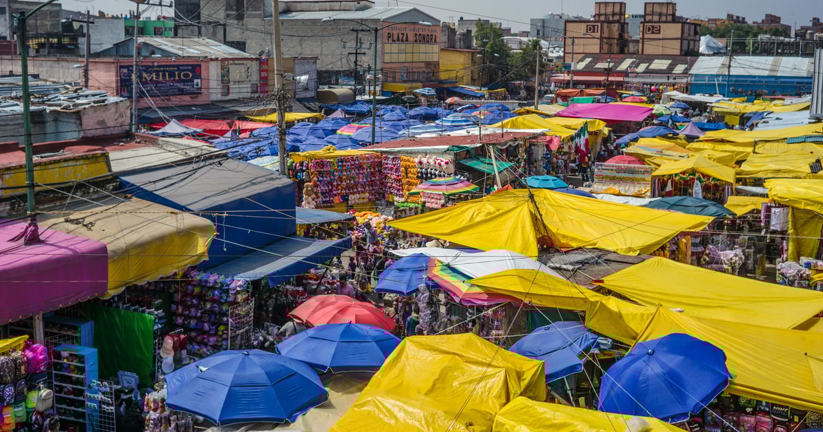 Mexico City: Market and Beyond Walking Tour with Tastings | GetYourGuide