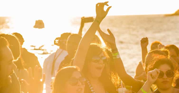 Los Cabos: Sunset Fajitas Dinner Cruise auf der Cabo Escape | GetYourGuide