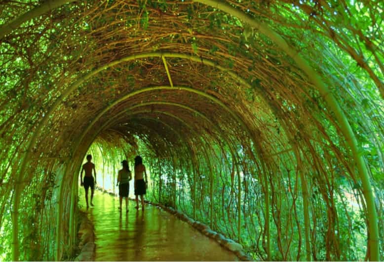 Parque Acuático Oasiria con transporte desde Marrakech | GetYourGuide