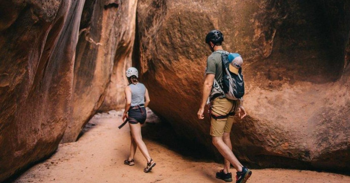 Von Moab aus: Halbtägiges Canyoning-Abenteuer in der Entrajo-Schlucht ...