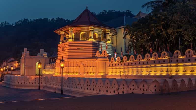 From Dambulla: Kandy Day Trip | GetYourGuide