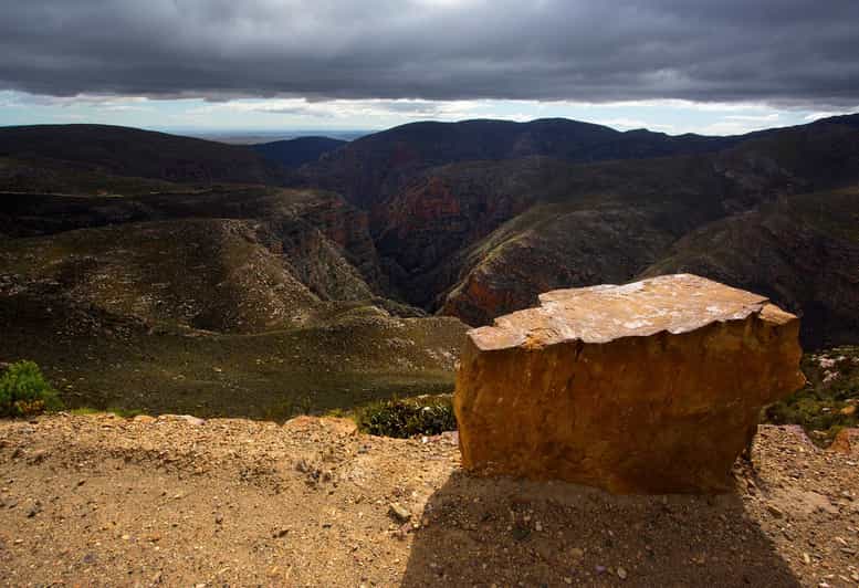 Oudtshoorn: Swartberg Pass Tour with Traditional Lunch | GetYourGuide
