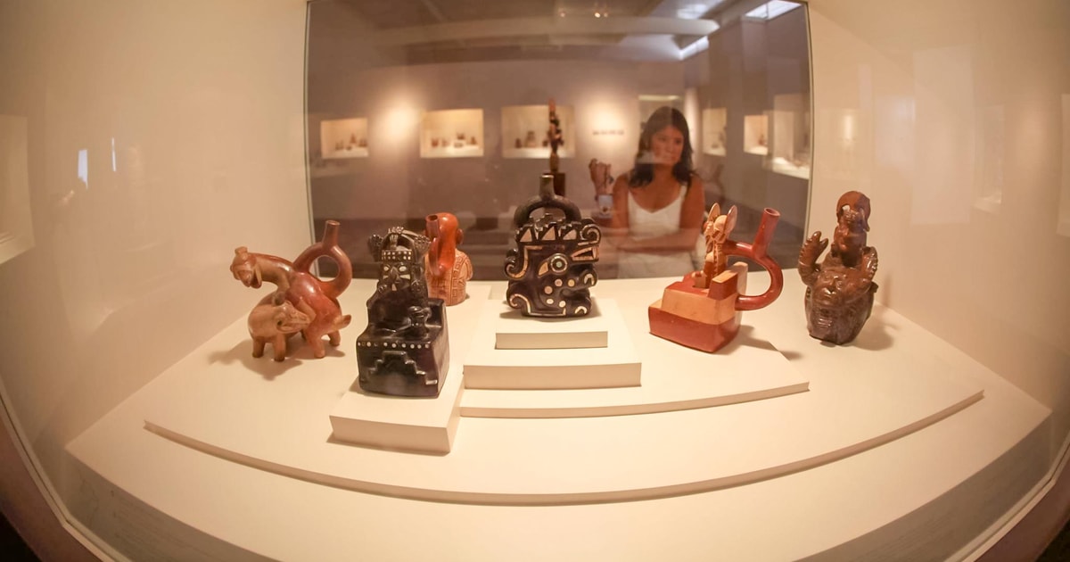 Tour to Larco Museum in Lima | GetYourGuide