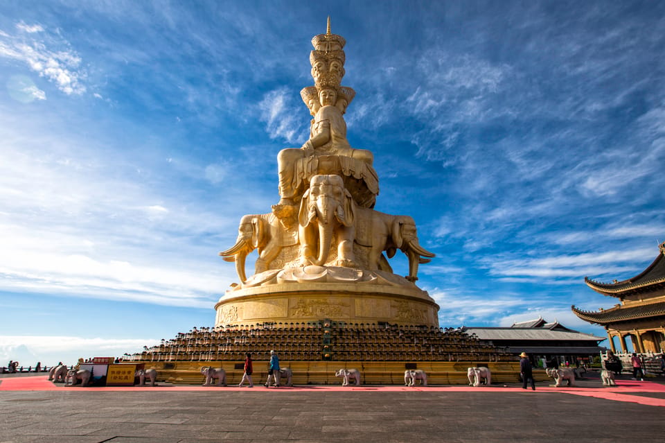 Chengdu: Panda Base, Leshan Buddha, & Emeishan 2 Day Tour | GetYourGuide