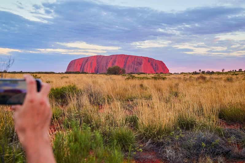 Uluru: Sacred Sites Tour + Sparkling at Sunset & BBQ Dinner | GetYourGuide