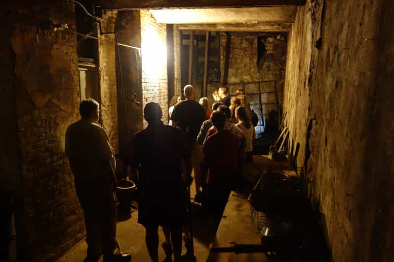 Seattle: Underground Walking Tour | GetYourGuide