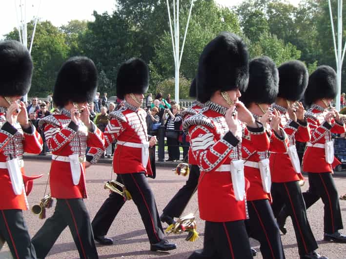 London in One Day Tour with River Cruise | GetYourGuide