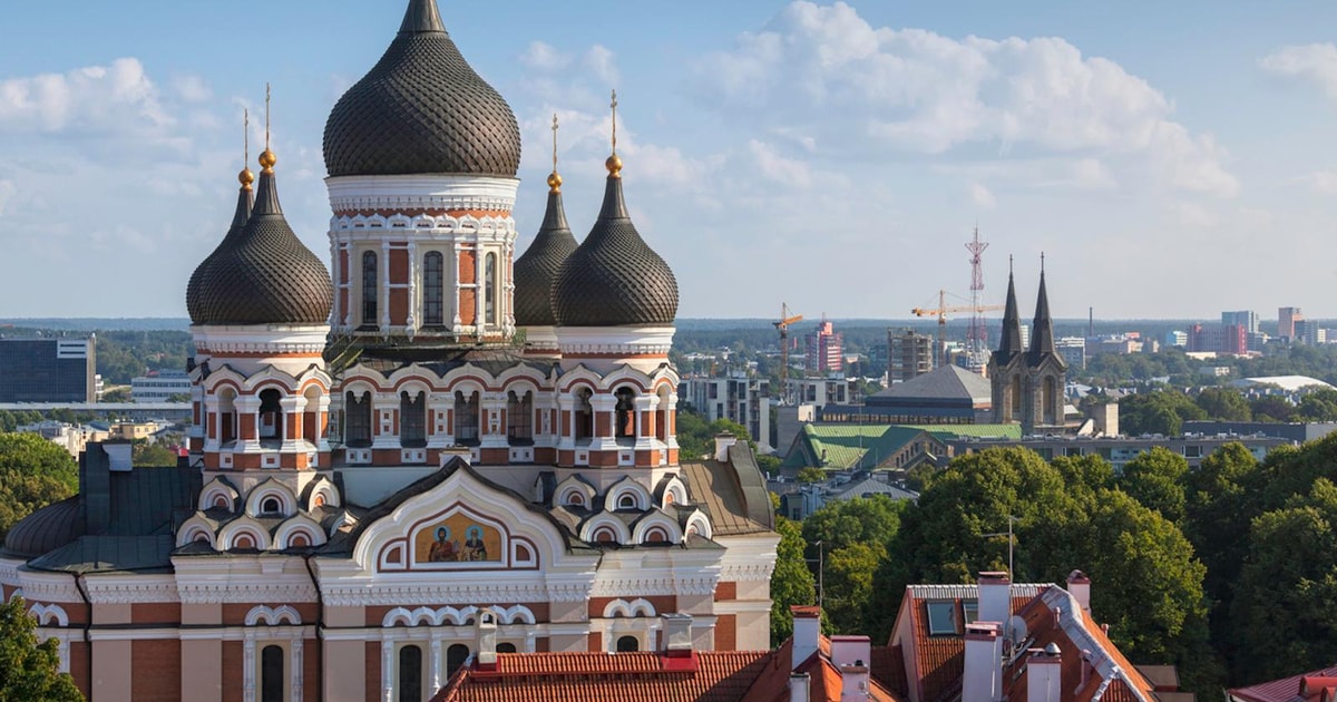 From Helsinki: Tallinn with Round-Trip Ferry & Guided Tour | GetYourGuide