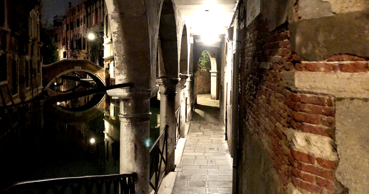 Venice Walking Tour by Night: Aperitif and Legends | GetYourGuide