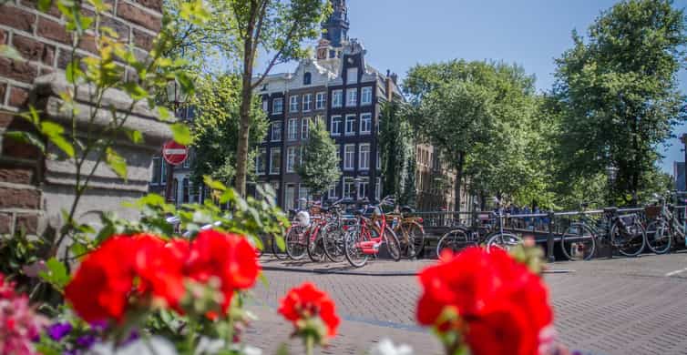 Amsterdam: Historical Highlights Walking Tour plus Tasting | GetYourGuide