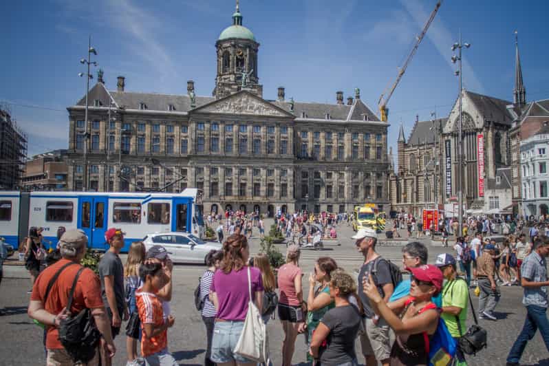 Amsterdam: Historical Highlights Walking Tour plus Tasting | GetYourGuide