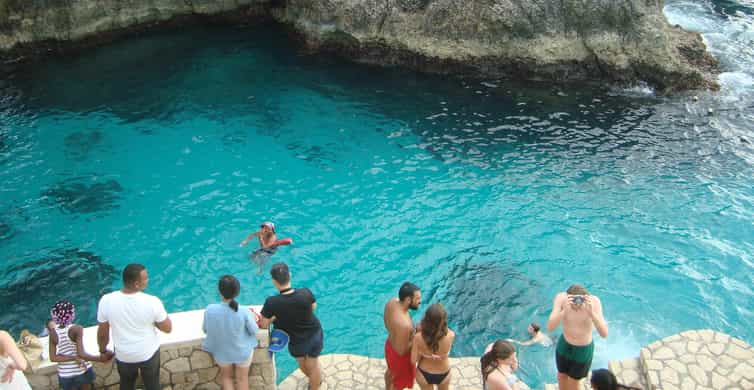 Negril: playa, Times Square y atardecer en Rick's Café | GetYourGuide