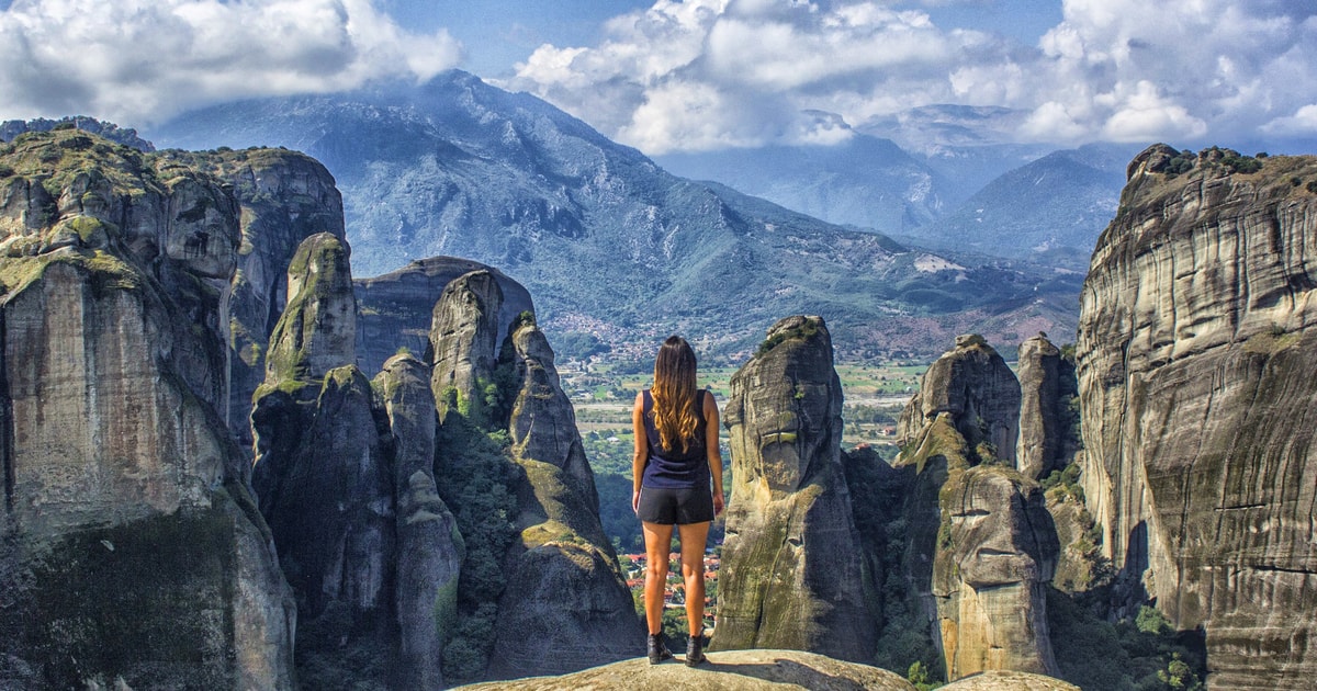 Kalabaka: tour panorámico matutino de Meteora con guía local | GetYourGuide