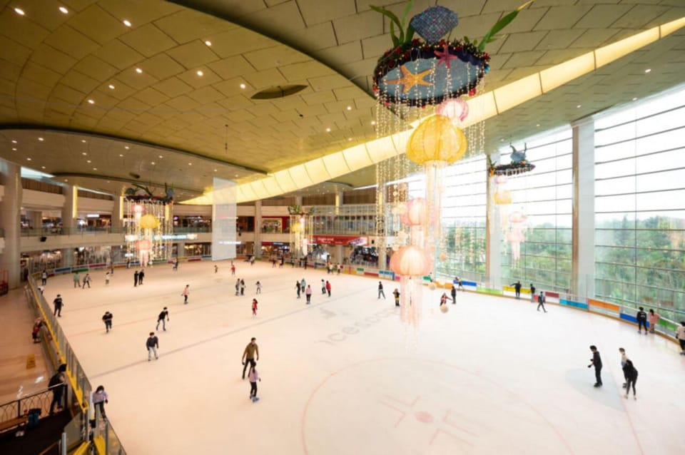 Putrajaya :Ice Skating Experience at IOI City Mall Putrajaya | GetYourGuide