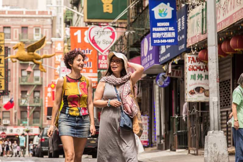 Nightlife Experience: The Meatpacking District After Dark | GetYourGuide