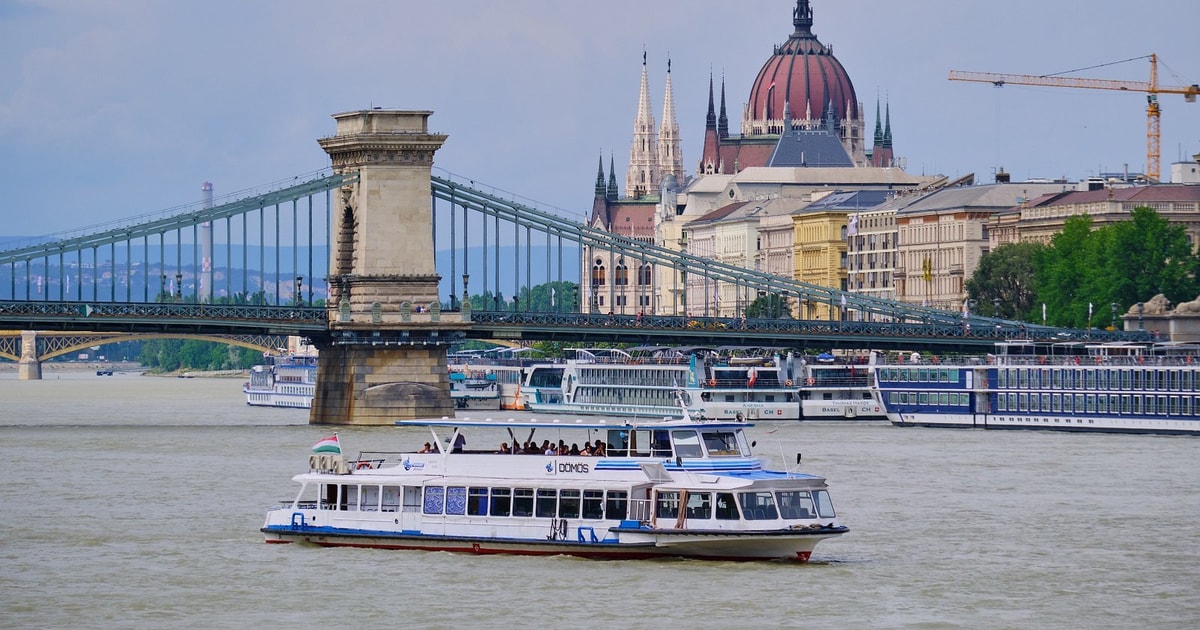 🛳️ Budapest: Spring Sightseeing Cruise No booking fee | Budapest Night ...
