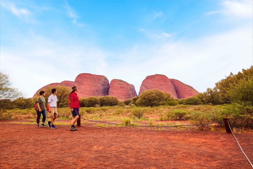 Yulara: Uluru Sunrise and Kata Tjuta Day Trip by Bus | GetYourGuide