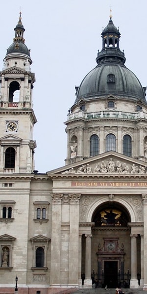 Budapest: Classical Music Concerts in St Stephen's Basilica | GetYourGuide