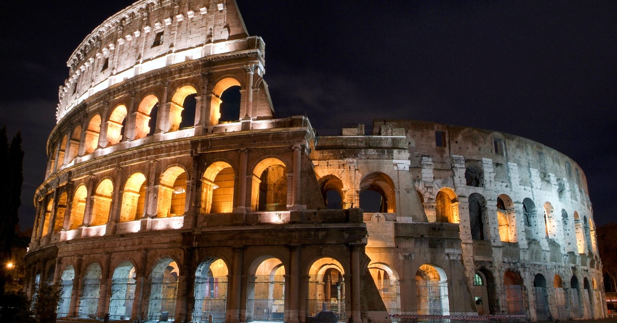 Rome: Colosseum Moonlight Tour | GetYourGuide