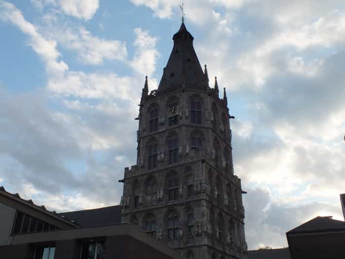 Cologne: Kölsche Highlights-/Altstadt Tour in German | GetYourGuide