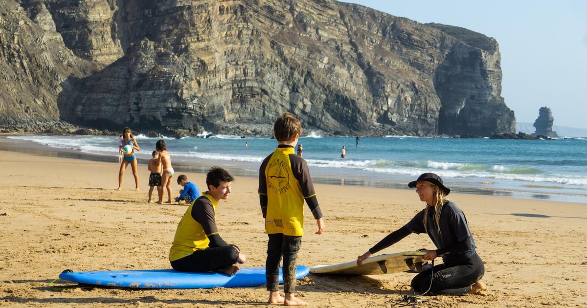 Algarve: Lección de surf para principiantes de 2 horas | GetYourGuide