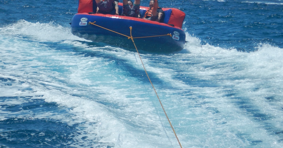 Boracay: Experiencia de tubing acuático Flying Donut | GetYourGuide
