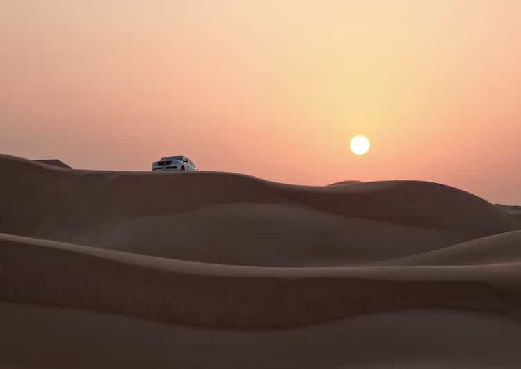 Doha: Amanecer, Dune Bashing, Paseo en Camello y Sand Boarding ...