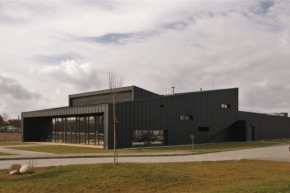 Warsaw: Indoor Shooting Range Experience | GetYourGuide