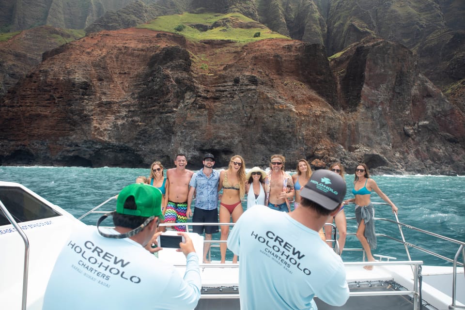Kauai: Napali Sunset Dinner Cruise | GetYourGuide
