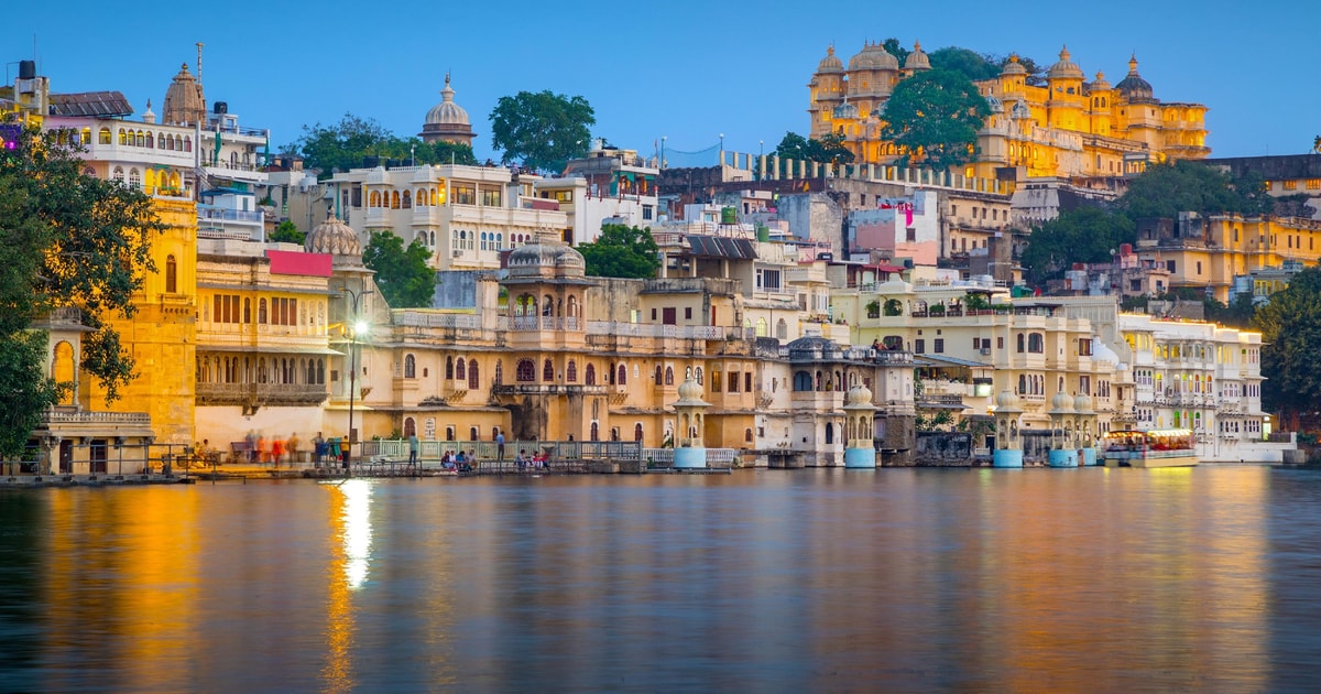 Udaipur: Guided Ghat Tour and Boat Ride | GetYourGuide