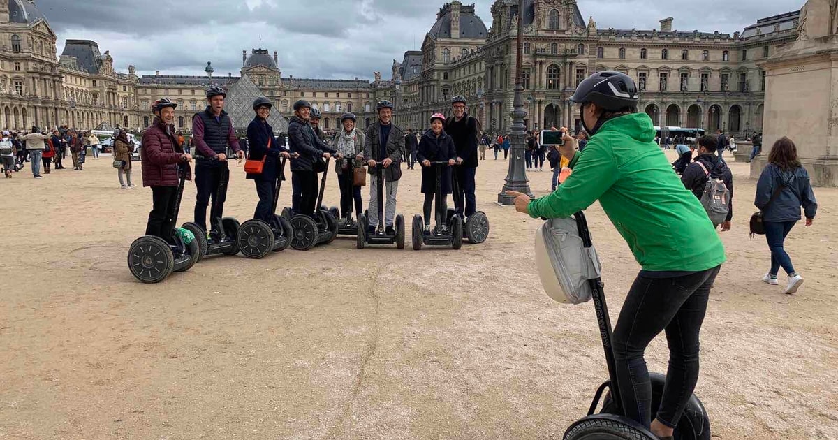 Paris: 1,5-stündige Segway-Tour mit Ticket für eine Flusskreuzfahrt ...